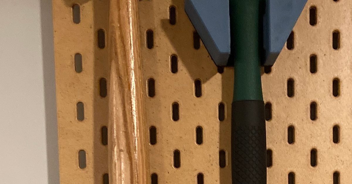 Skadis - Parametric T Holder for Hammers, etc. by ed3d | Download free STL model | Printables.com