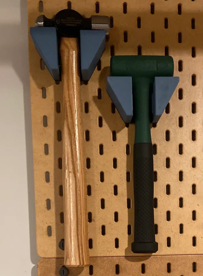 Skadis - Parametric T Holder for Hammers, etc. by ed3d | Download free STL model | Printables.com