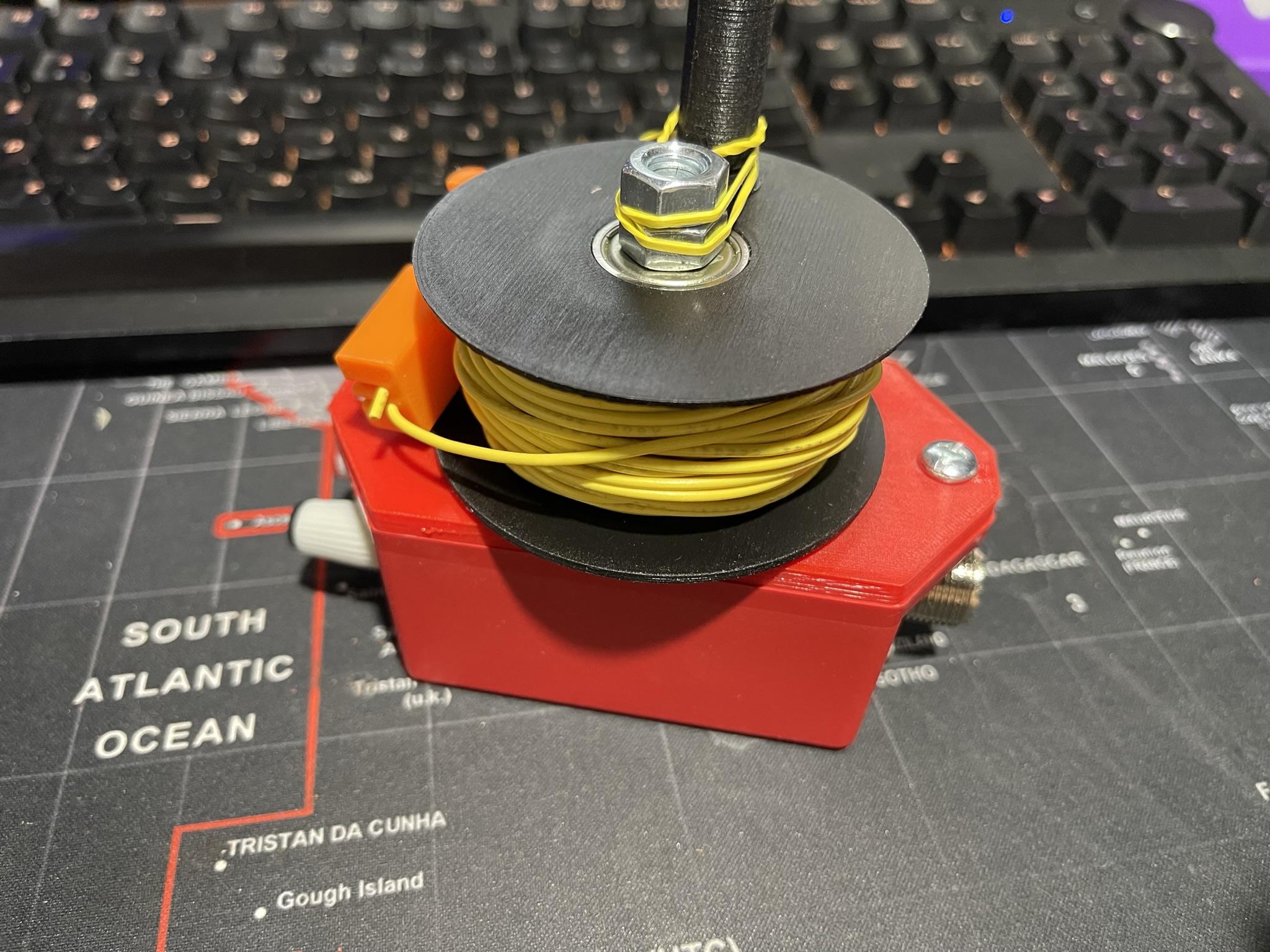 Unun/Balun wire antenna spool and crank by JammerX19 | Download free ...