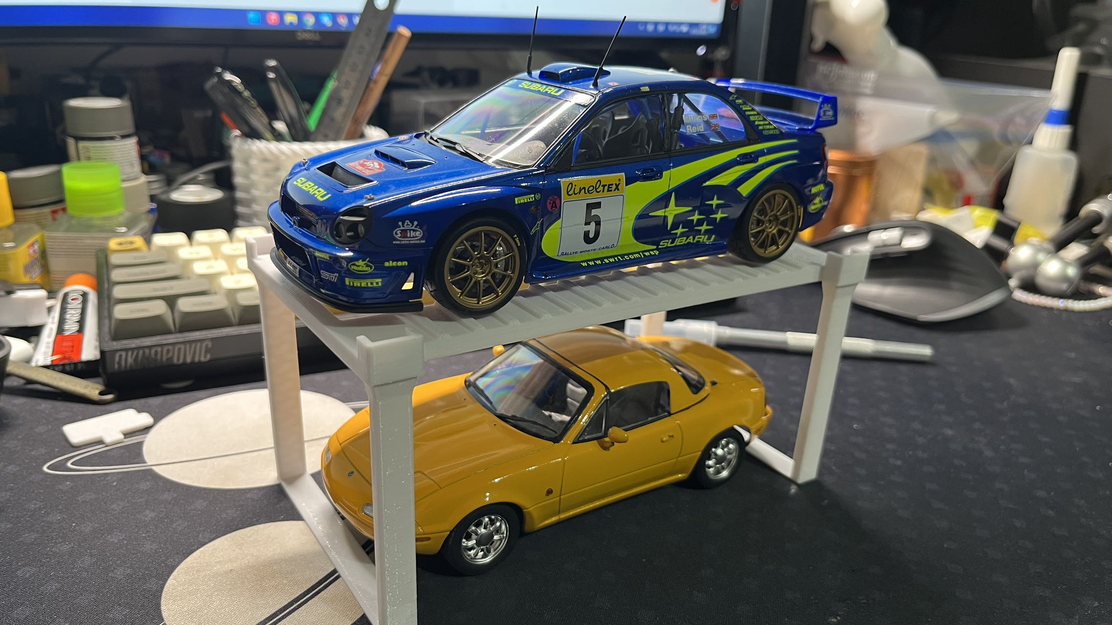 1/24 Stackable Scale Car Lift Storage por Simon Jin | Descargar modelo ...