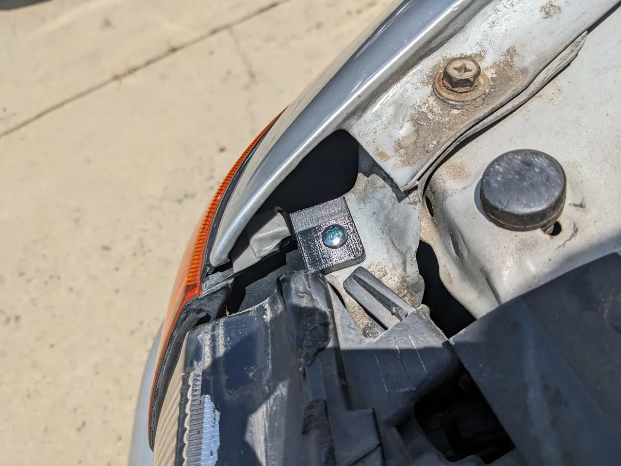 Nissan Skyline R32 Side Indicator tab rebuild by Jackson Szeto ...