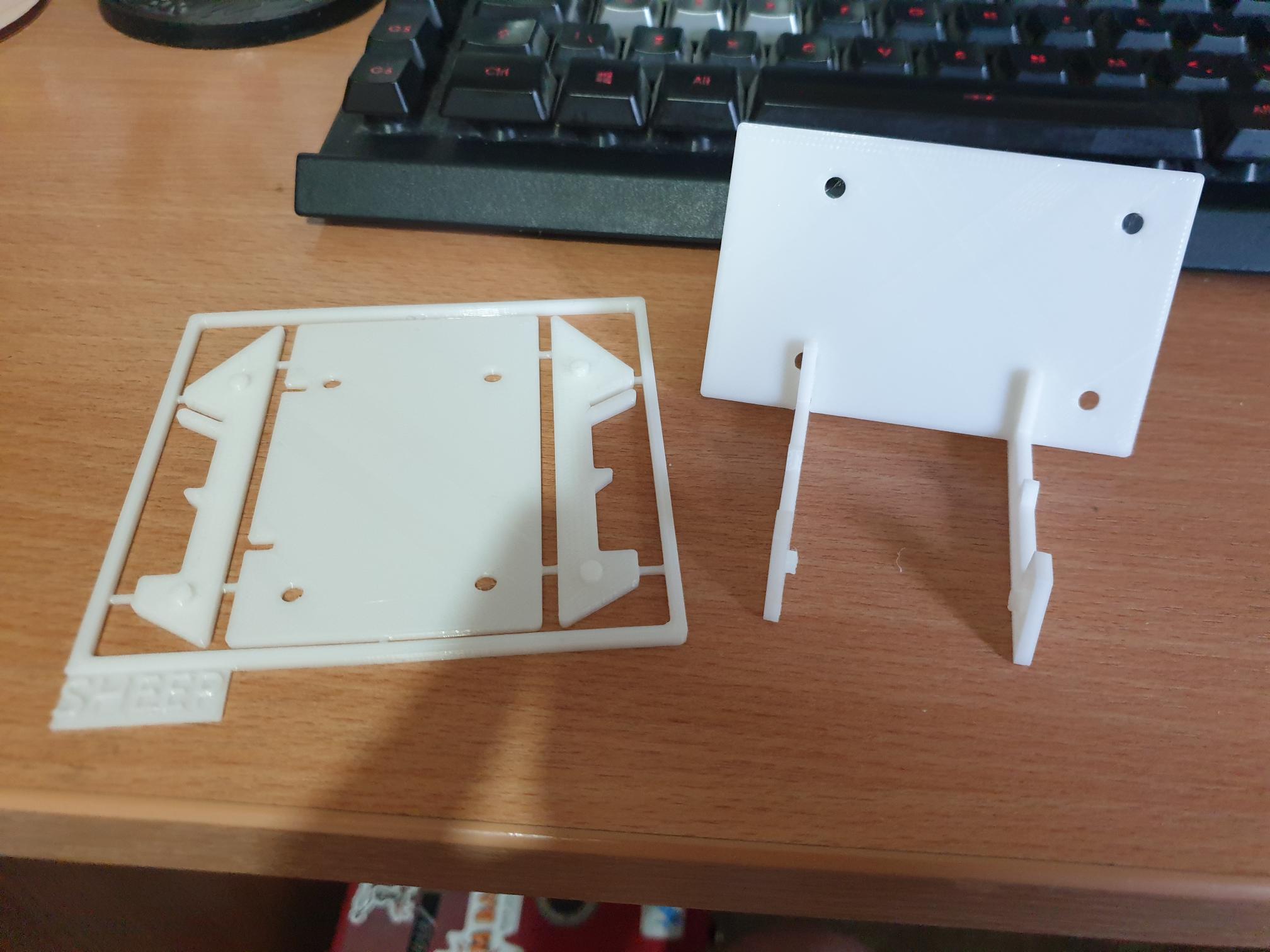 Flat Pack phone stand (Credit card sized) by Sheppy | Download free STL ...