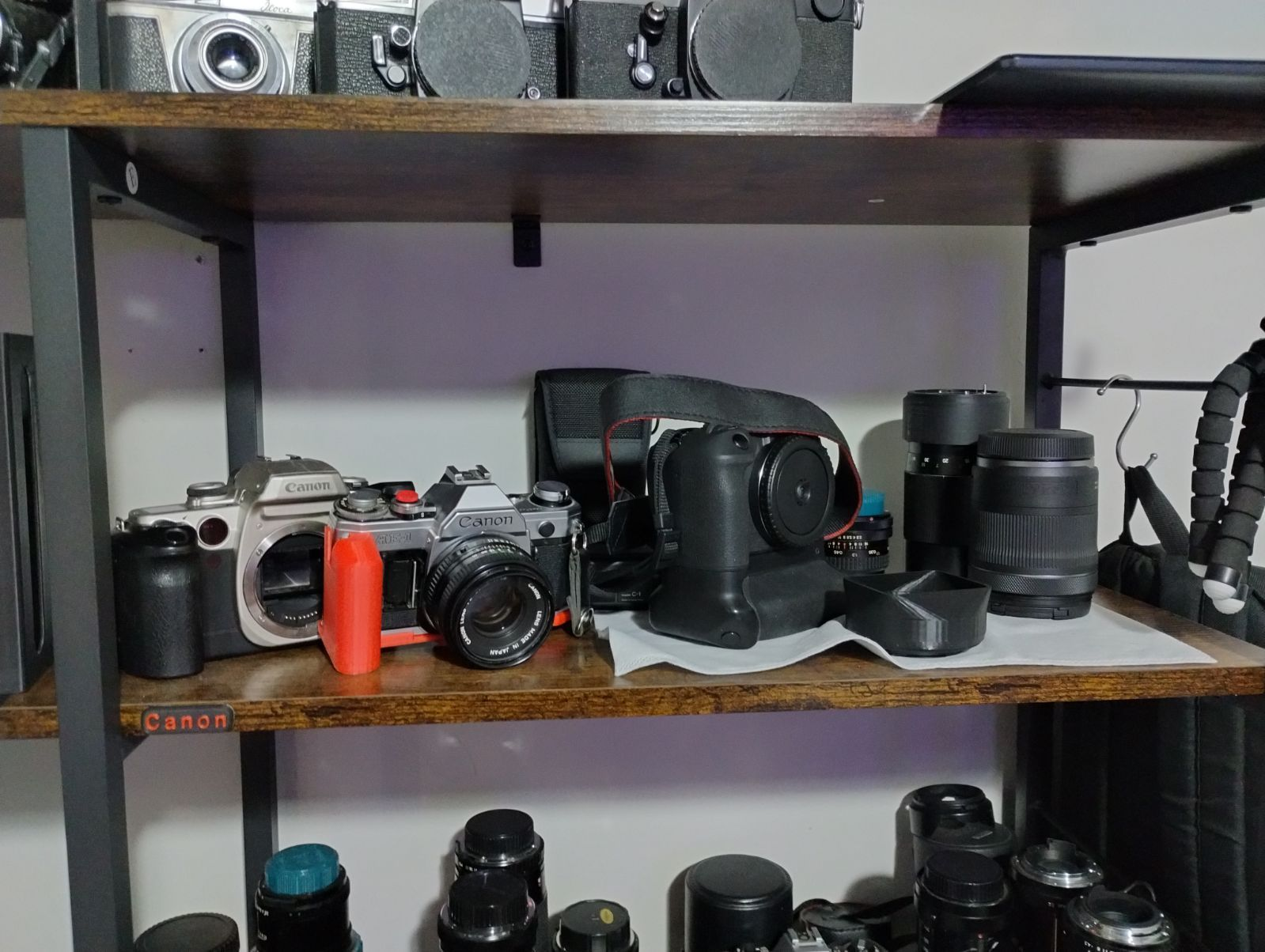 Camera Shelf Display Labels by Cameron Payton | Download free STL model ...