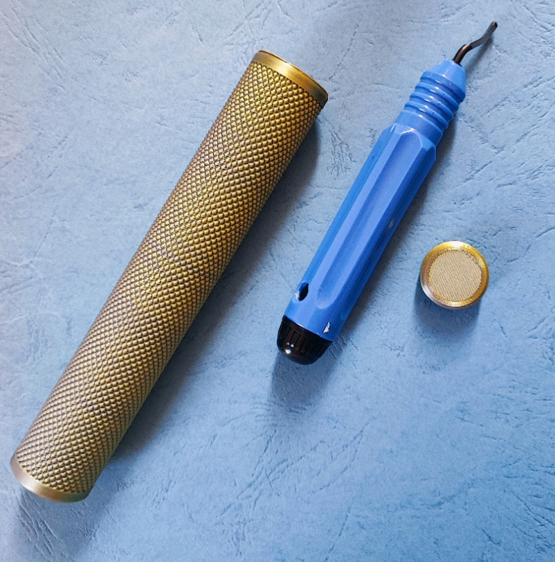 Knurled Flush Screw Lid Container for Deburring Tool by Odysseos ...