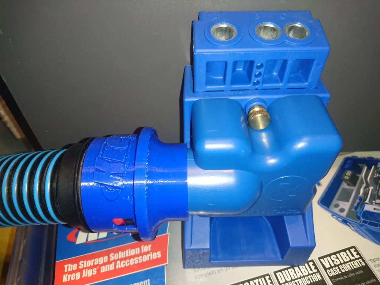KREG Pocket Hole Jig Dust Collection Attachment Port Adapter with click and clean BOSCH hose connector by Yurshevich Download free STL model Printables