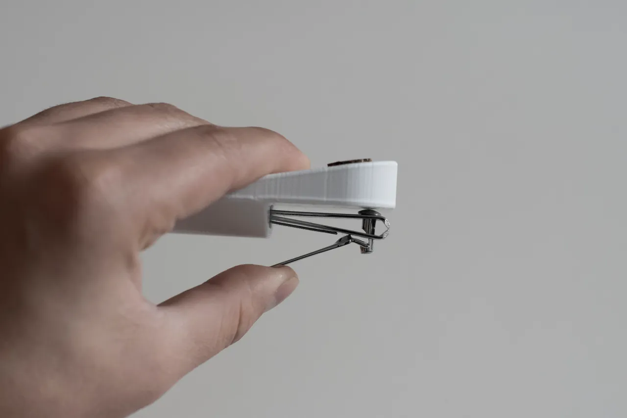 Easy to Print Nail Clipper Jig by bluehearthero | Download free STL ...