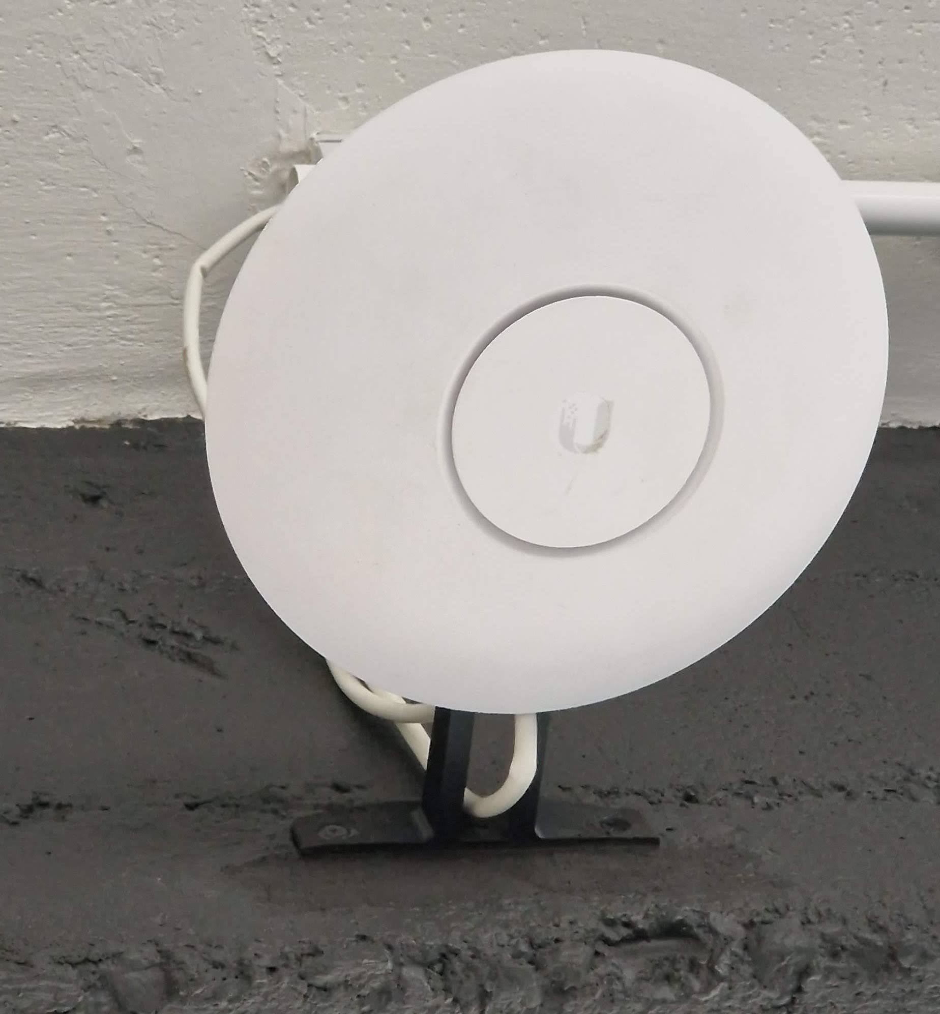 Ubiquiti UniFi AP wall mount by Qwerty | Download free STL model ...