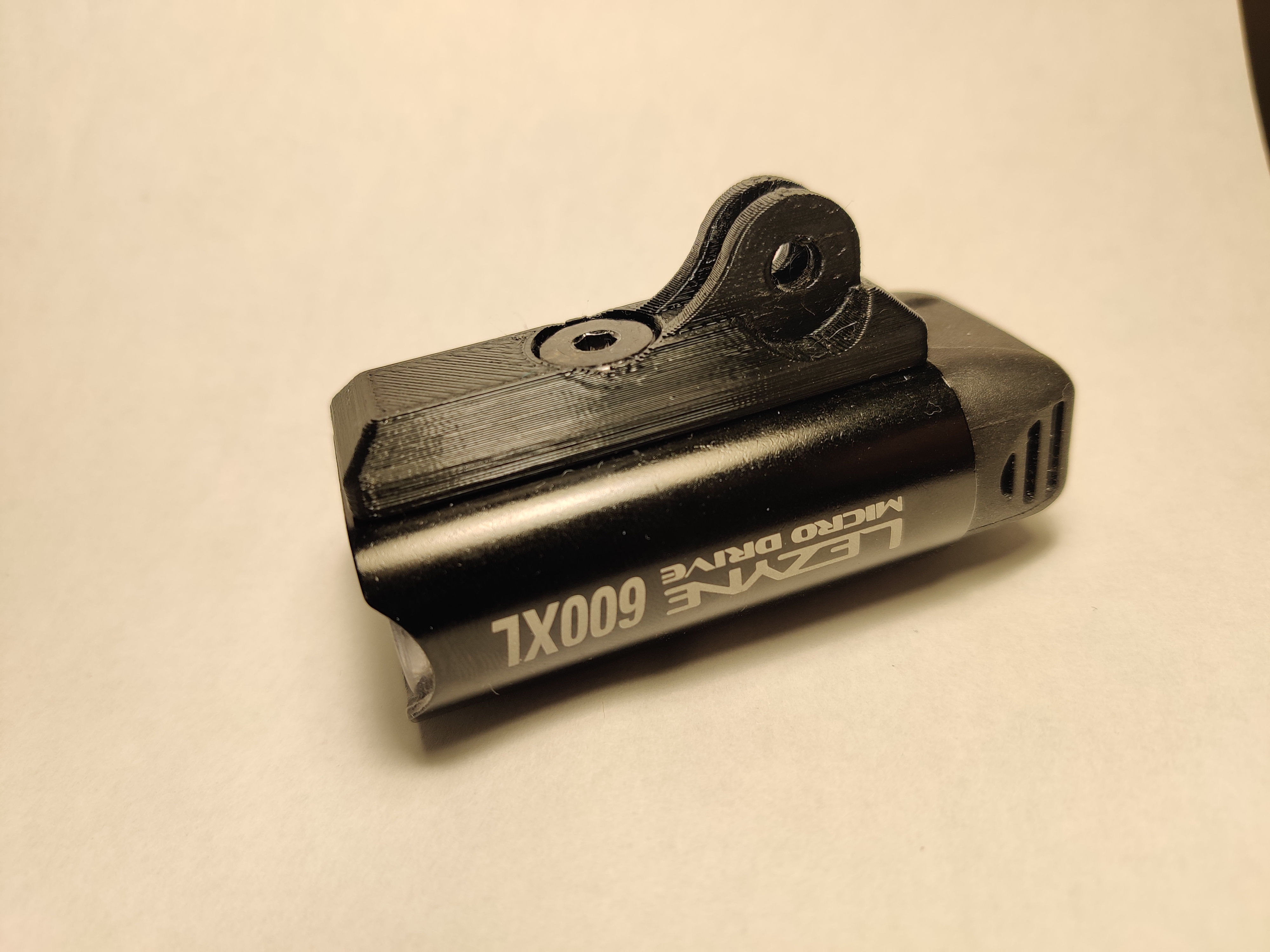 Lezyne 600XL GoPro Mount by alecharp | Download free STL model ...