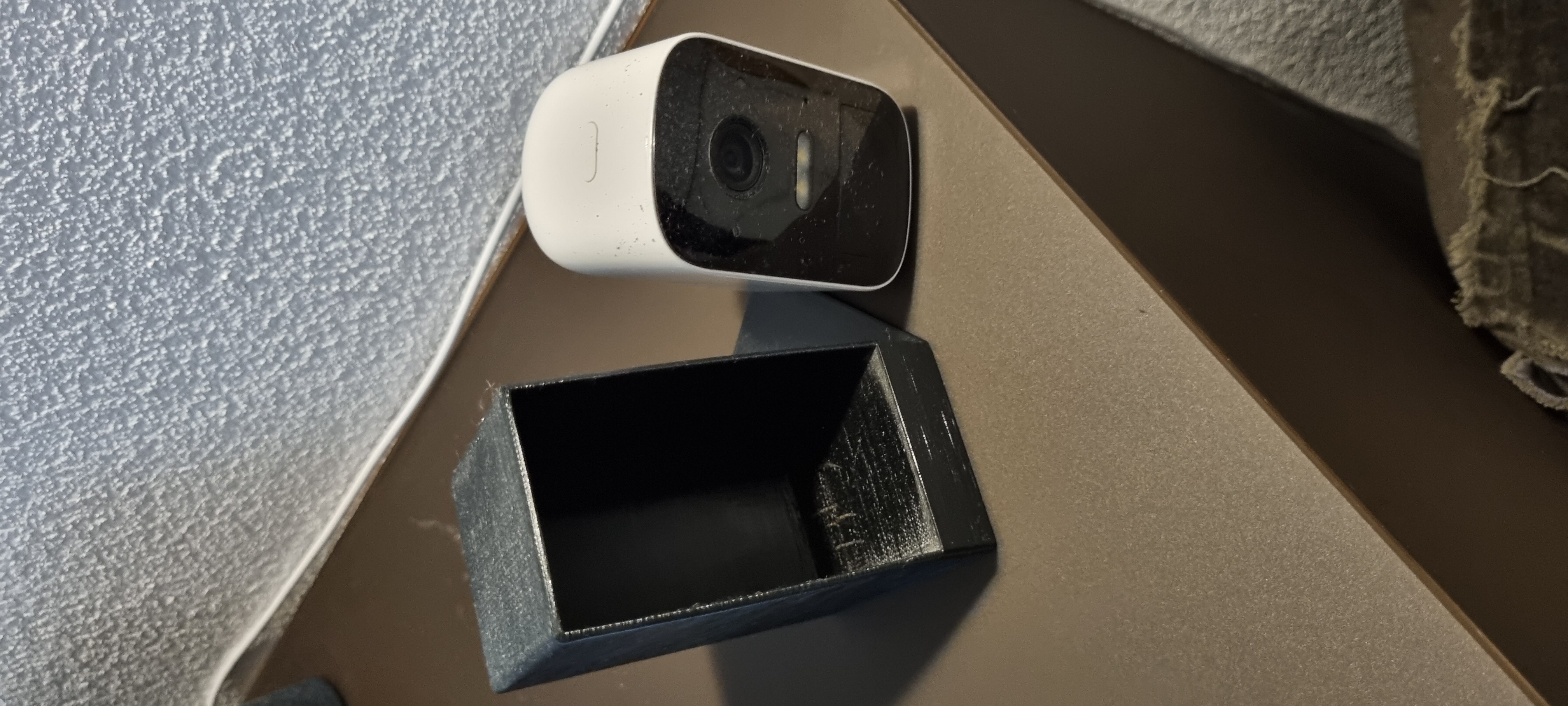 Security camera housing holder by Chnauel | Download free STL model ...