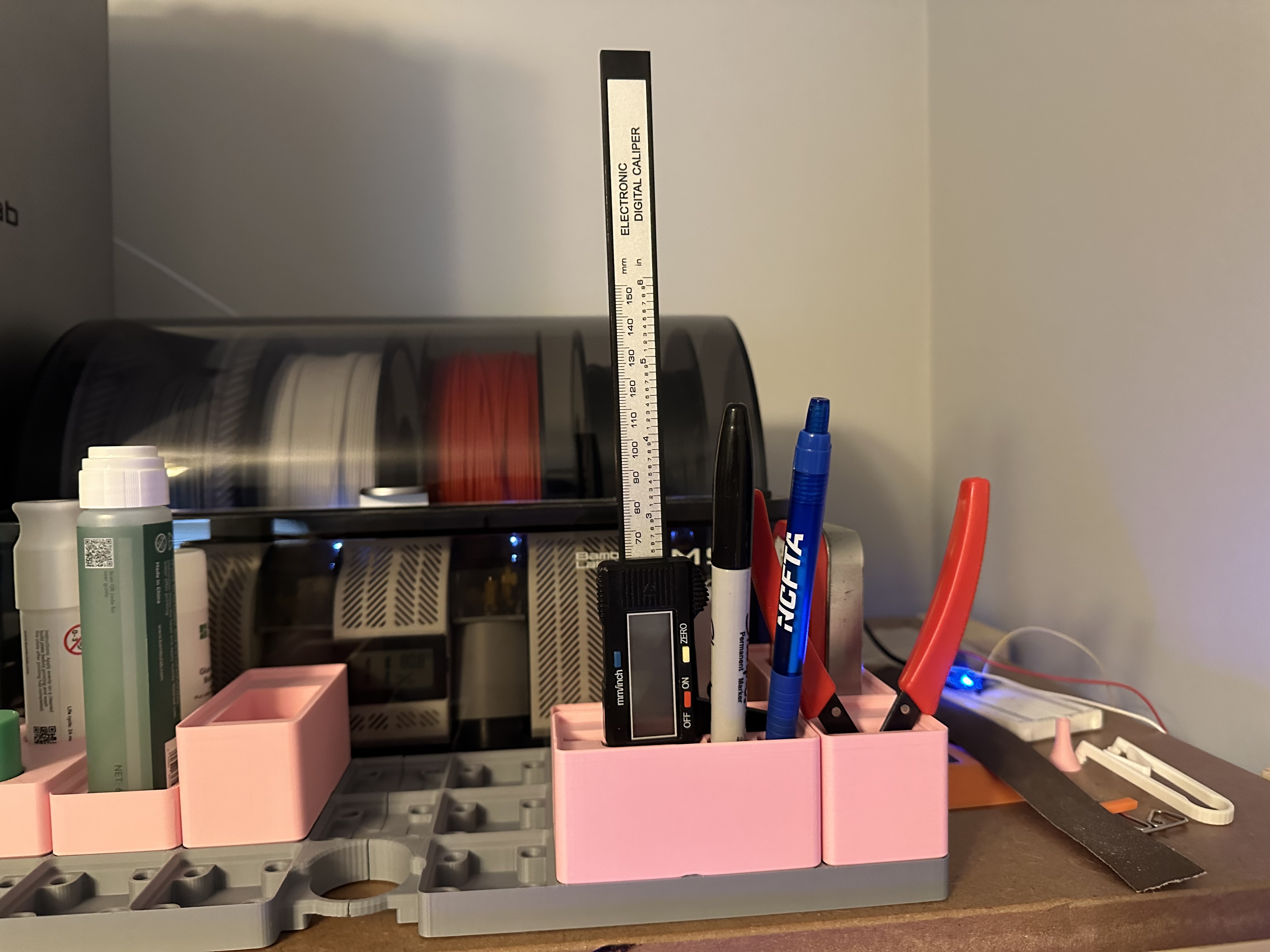 Gridfinity Caliper Holder by emilia | Download free STL model | Printables.com