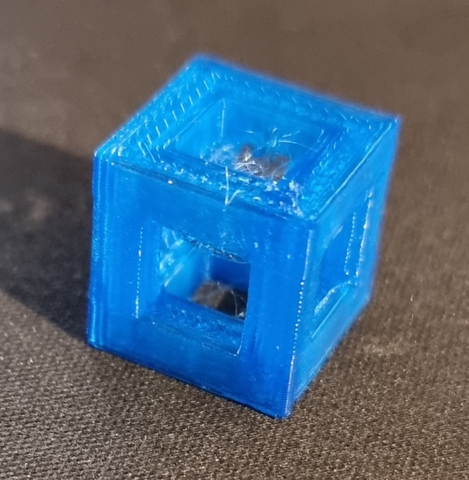 Calibration cube with hole by Arctic 3D Prints | Download free STL ...