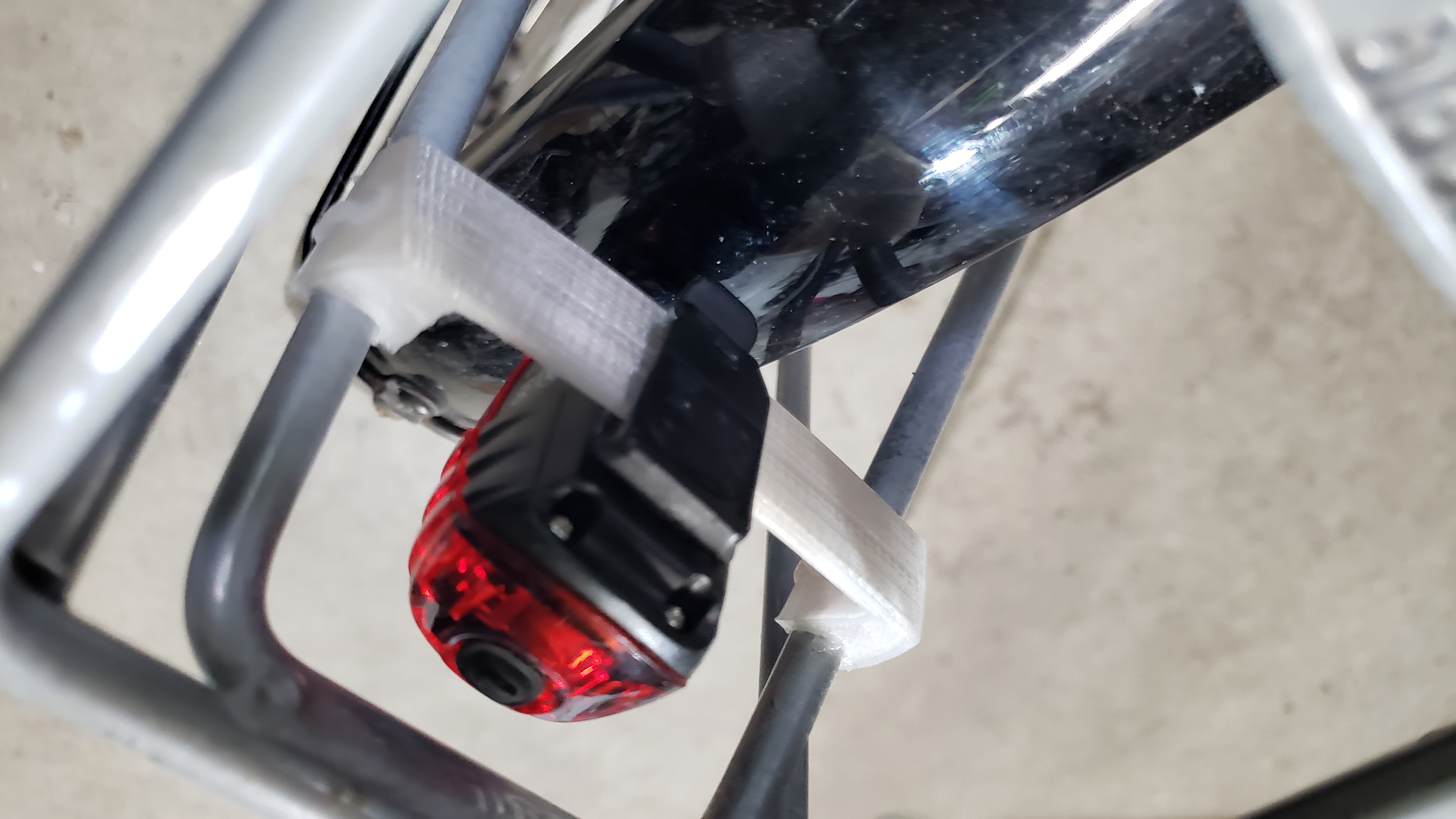 Blackburn Expedition EX-1 / EX-2 Bicycle Cargo Rack Rear Light Mount ...