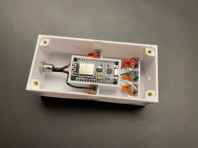 NodeMCU ESP8266 Enclosure da Morten R | Scarica il modello STL gratuito | Printables.com