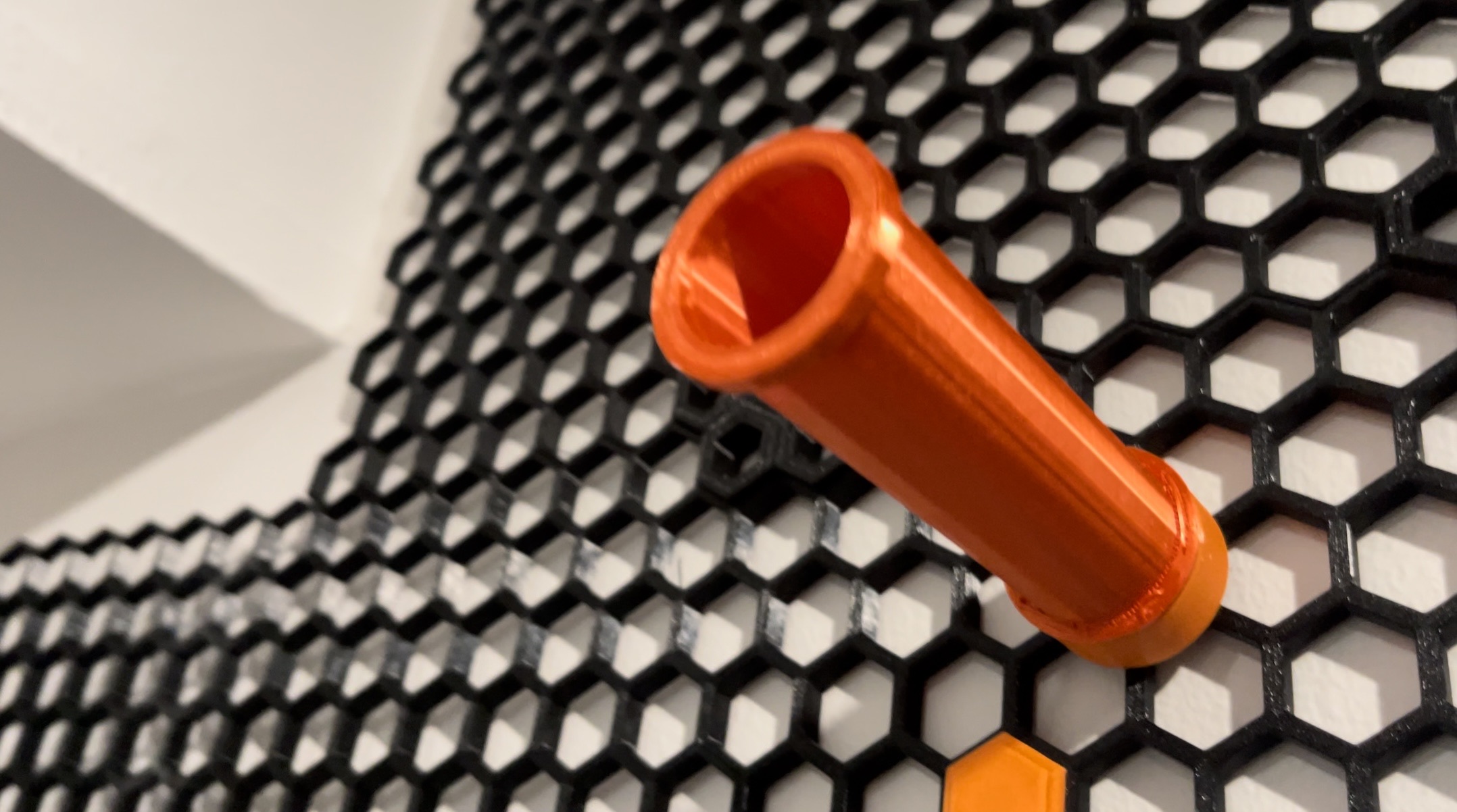 Honeycomb storage wall Spool filament Holder by tee | Download free STL ...