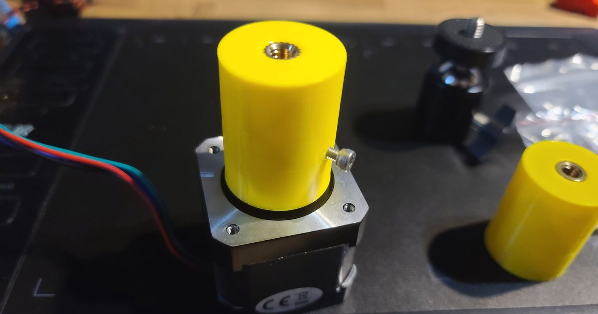 Camera mount coupling for stepper motor (1/4-20) by Janis Rode ...