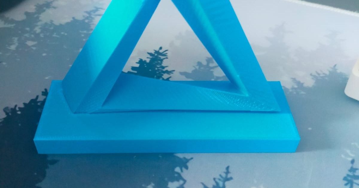 Penrose triangle with stand by Matoos | Download free STL model ...