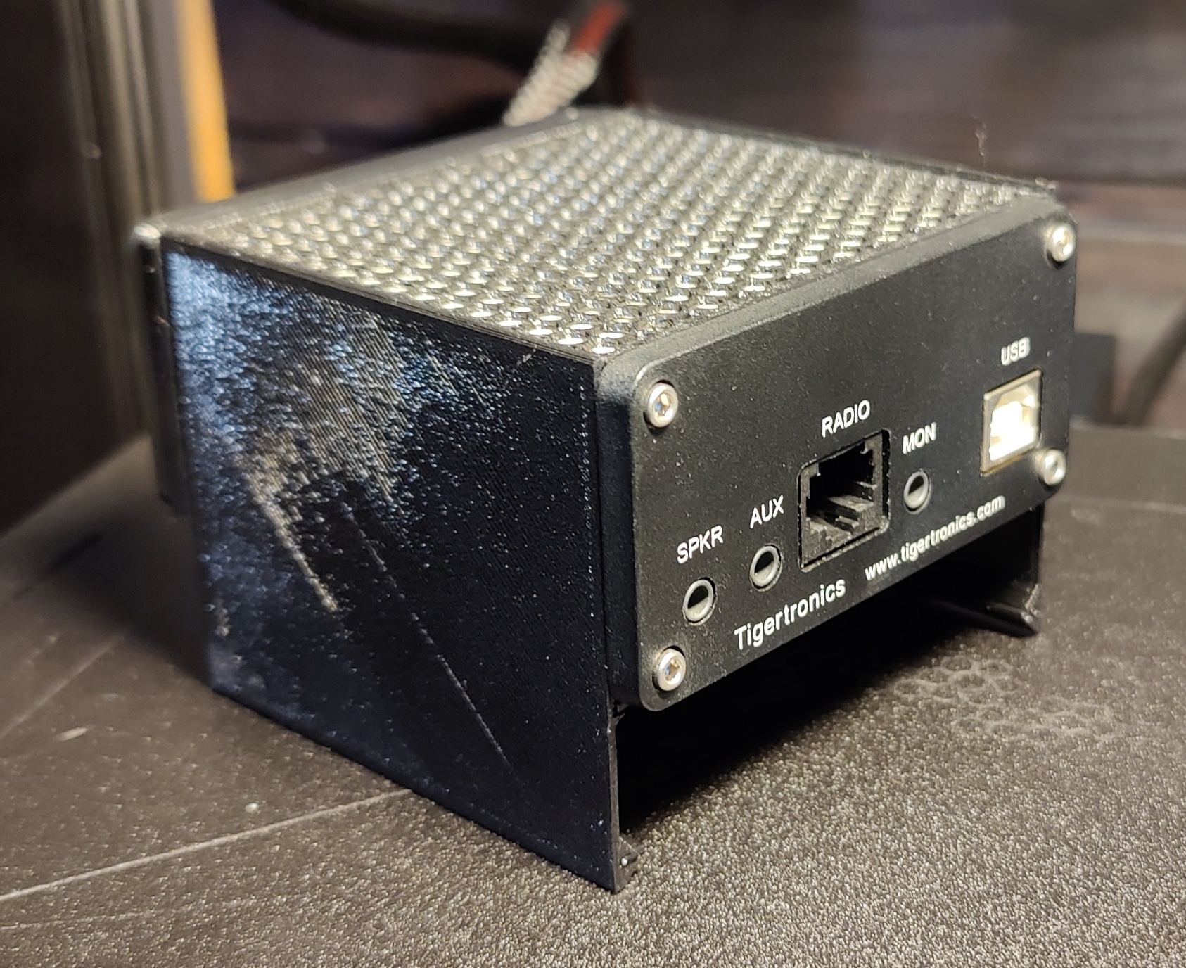 SignaLink standing frame by OH8EFI | Download free STL model ...