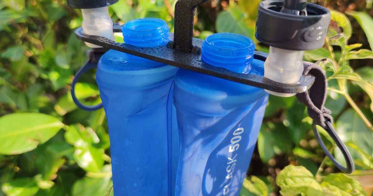 Print-in-place drying rack for two 500ml Kalenji soft flasks by ...