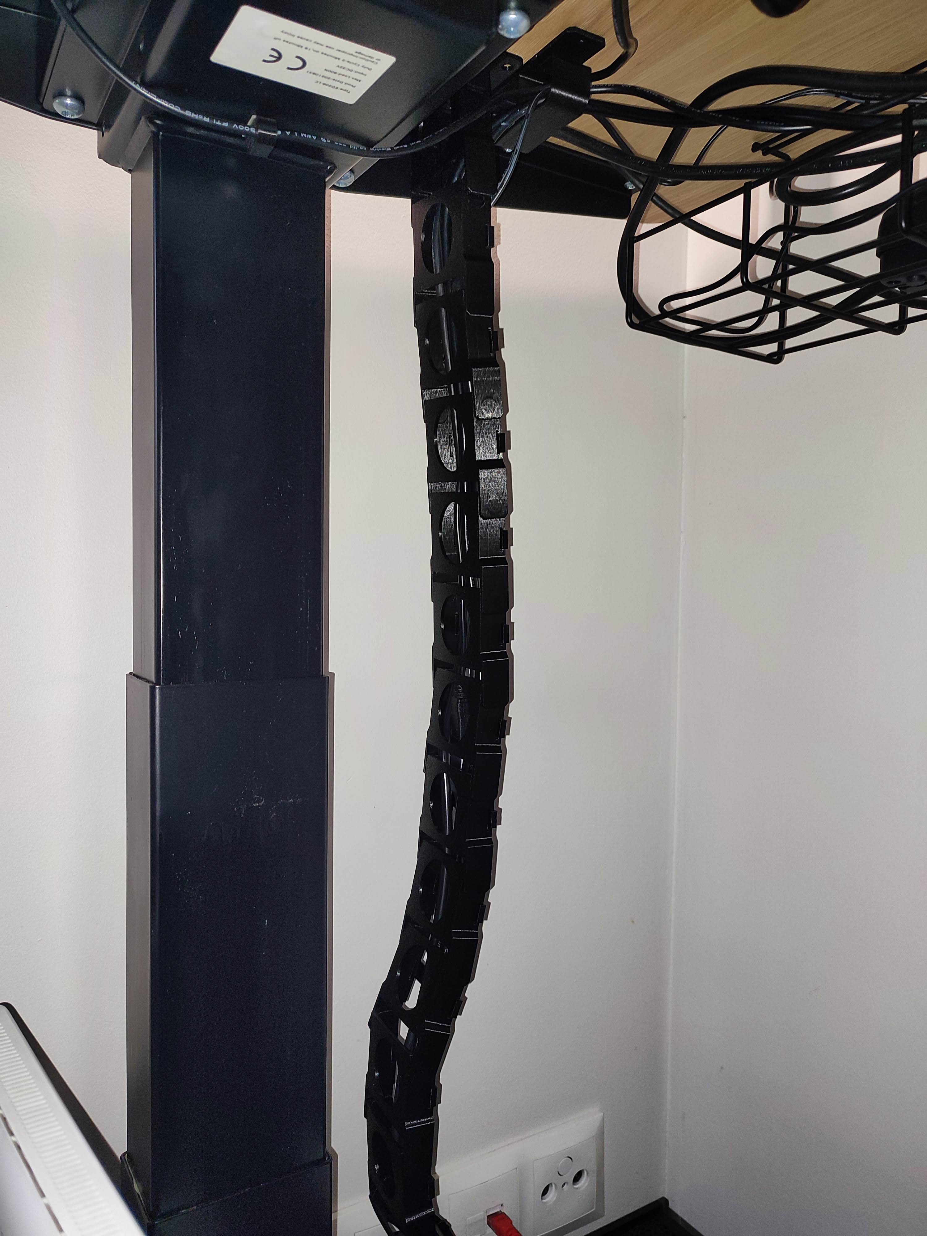 Standing Desk Cable Chain by chmurli | Download free STL model ...