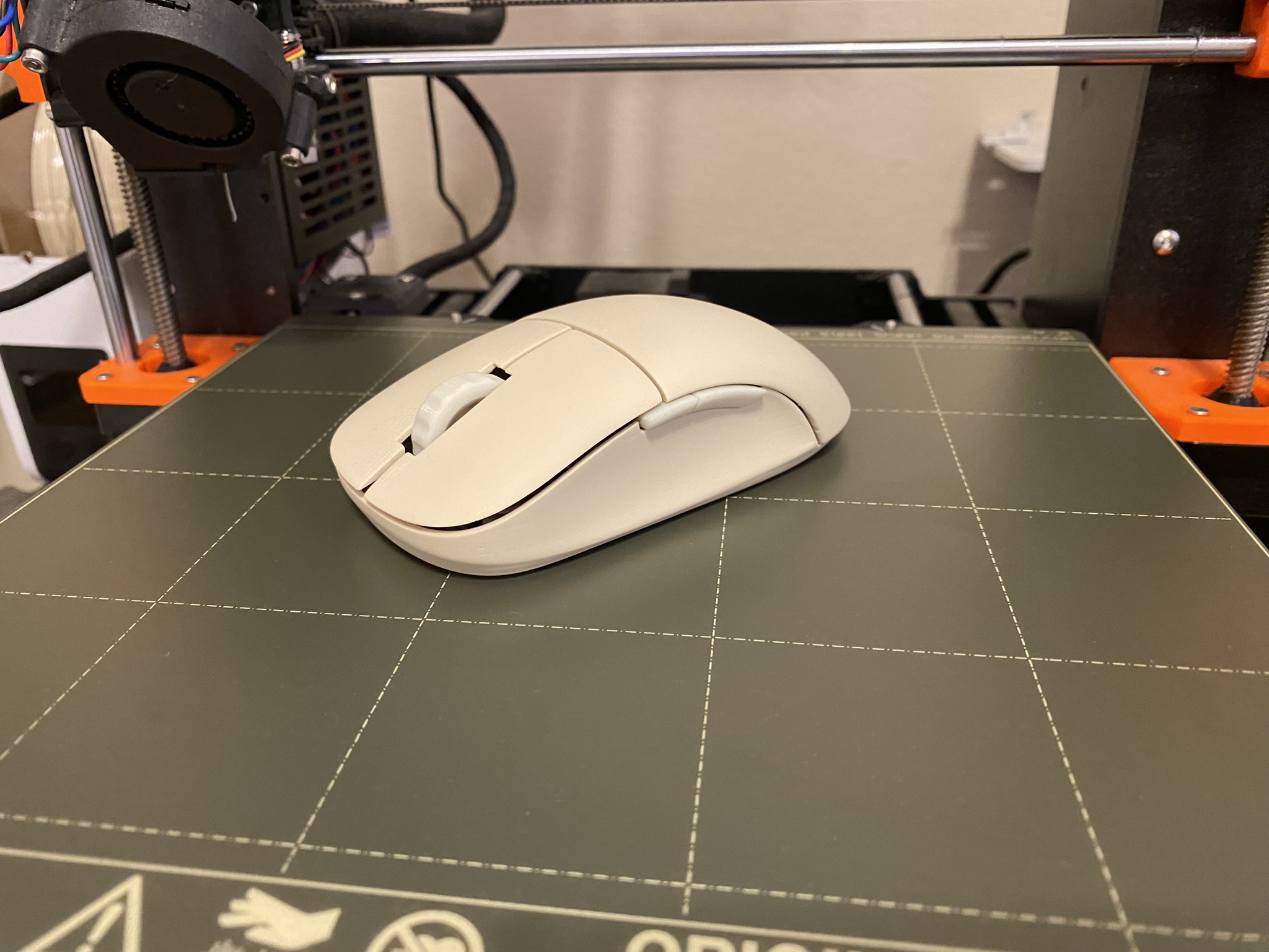 Shell for G305 Mouse with USB C Charging by kraits | Download free STL ...