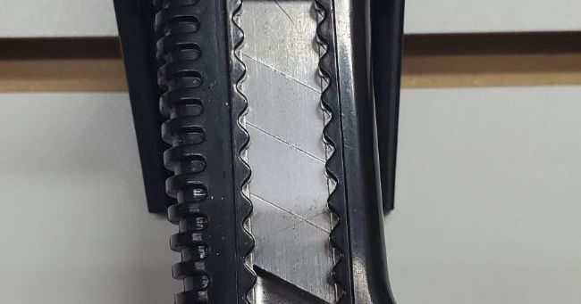 utility knife holder for slatwall by Fish Slayer | Download free STL ...