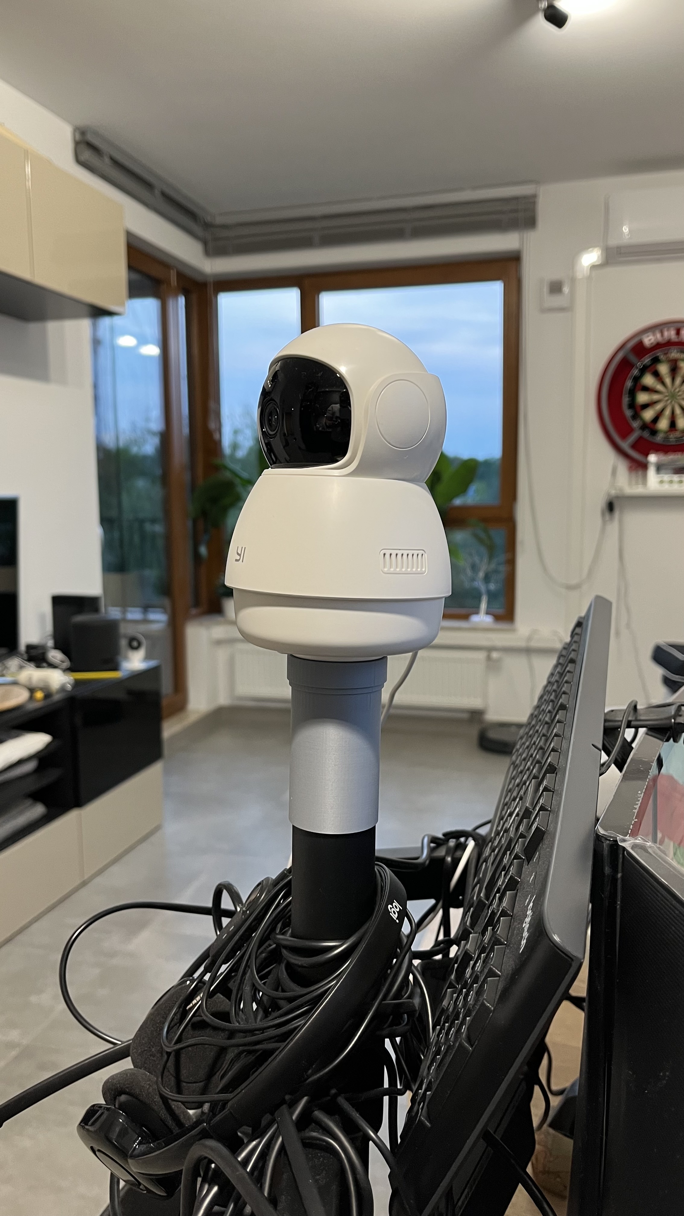 YI Dome mount for Monitor - YI Dome Kamera Halter für Monitor ...