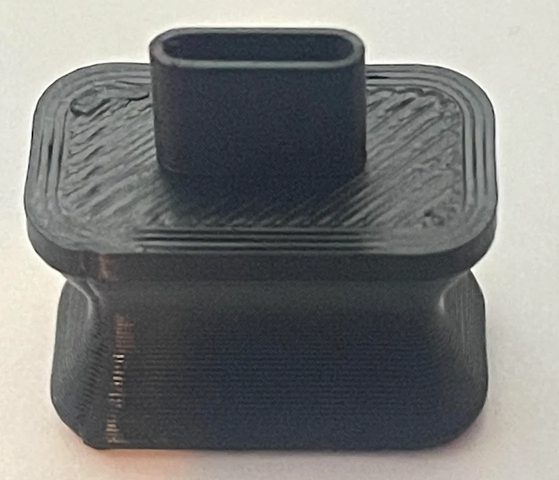 USB-C Cover with handle by Lunetouche | Download free STL model ...