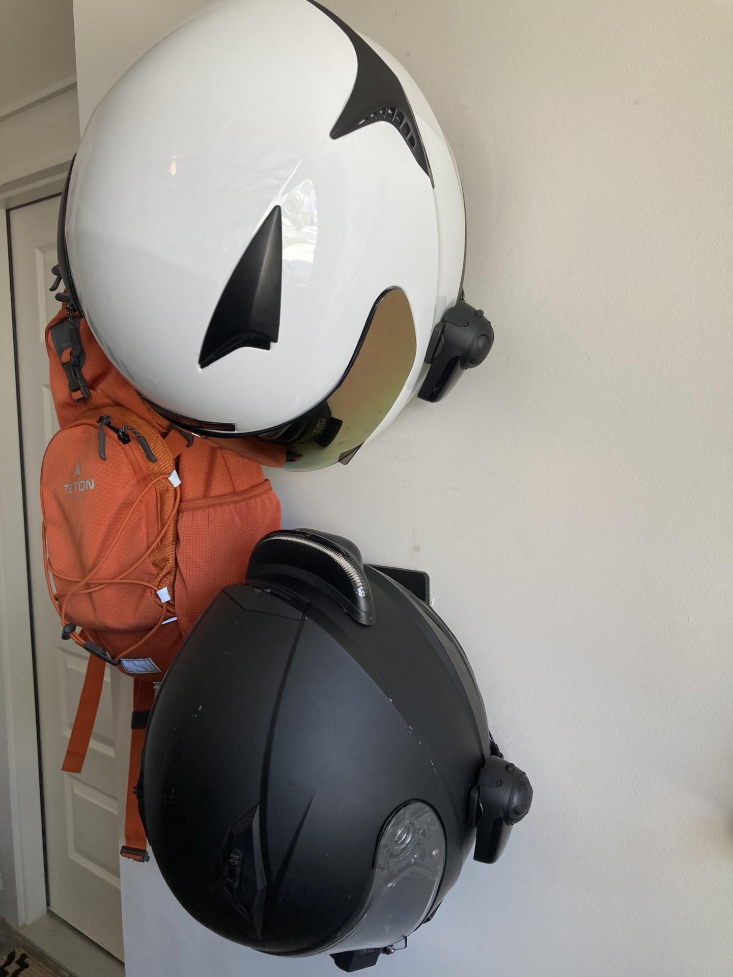 Helmet Holder by Mister SoaR | Download free STL model | Printables.com