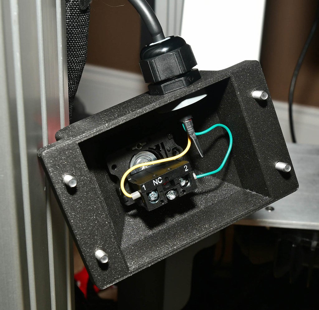 SC2 Emergency Button Box Enclosure by RCHeliGuy | Download free STL ...