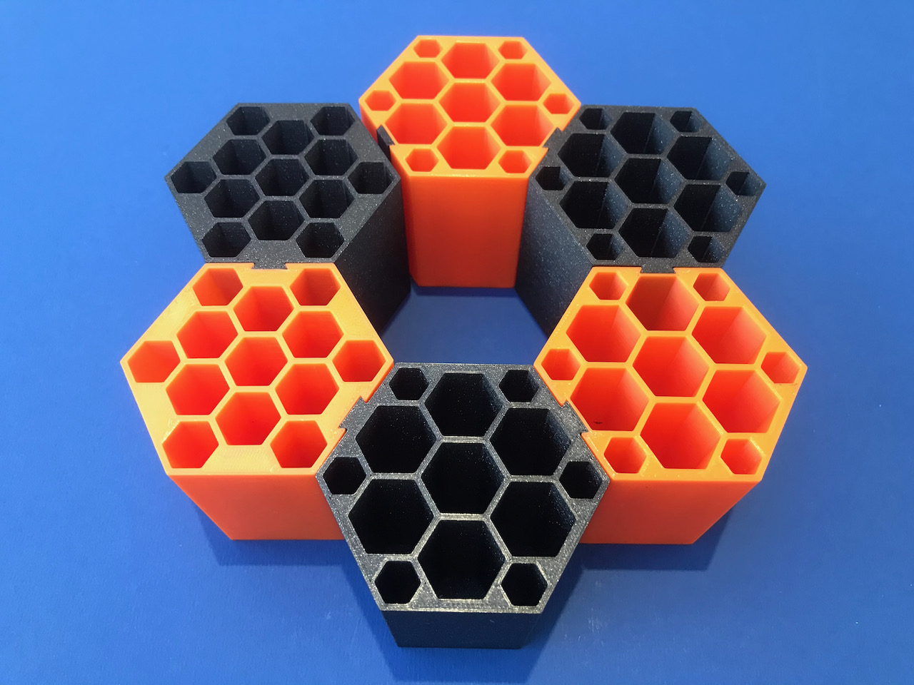 Hexagon Pen Pots - fully customisable! by Chris | Download free STL ...