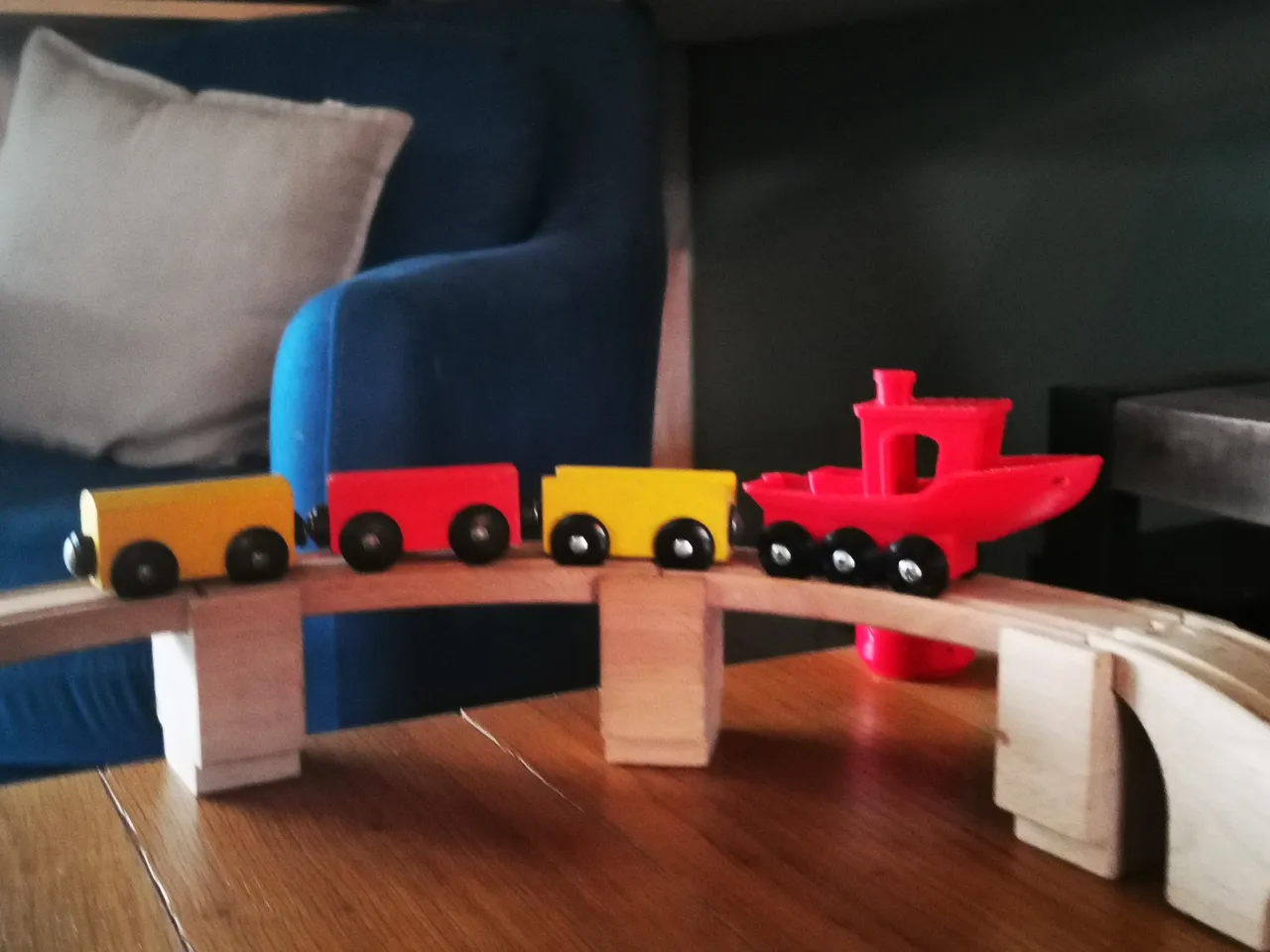 Brio Benchy by Tazystan | Download free STL model | Printables.com