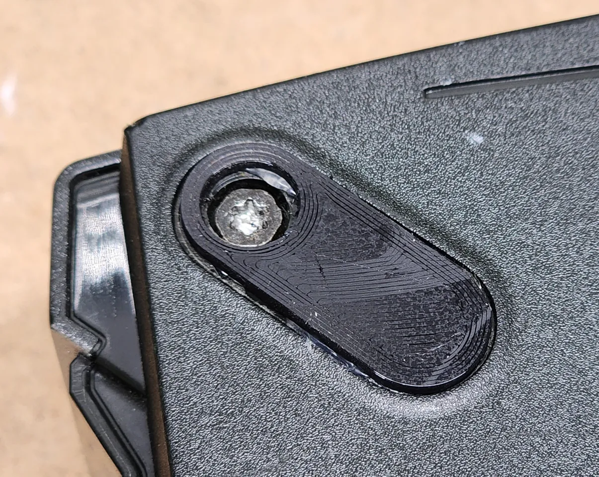 Feet With Screw Holes For Original Xbox by Bringus Studios | Download ...