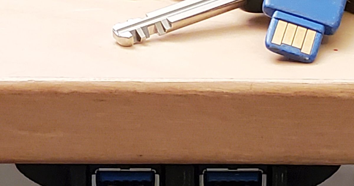 USB Desk Mount by jimmiedave | Download free STL model | Printables.com