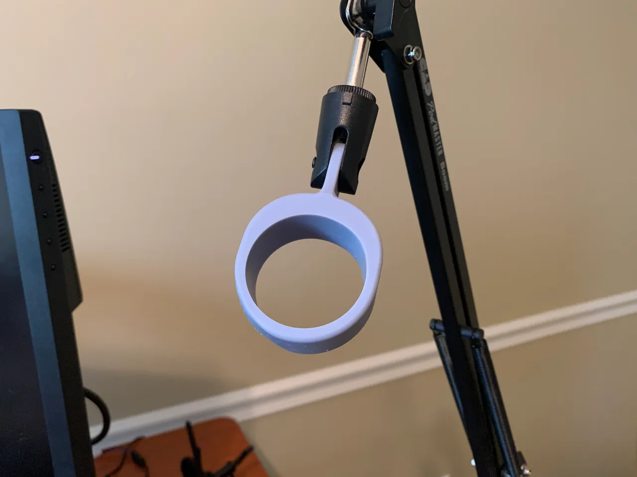 Mic holder by waterspike | Download free STL model | Printables.com