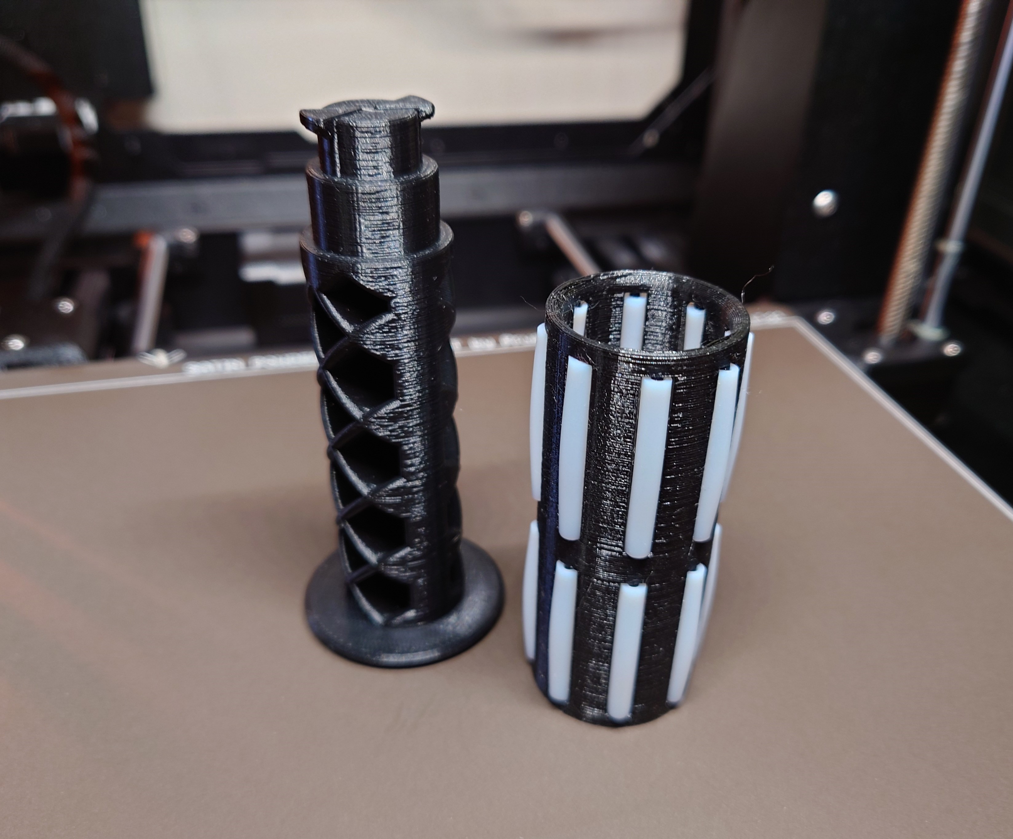 Spool holder PTFE Tube Sleeve by leighton.works | Download free STL ...