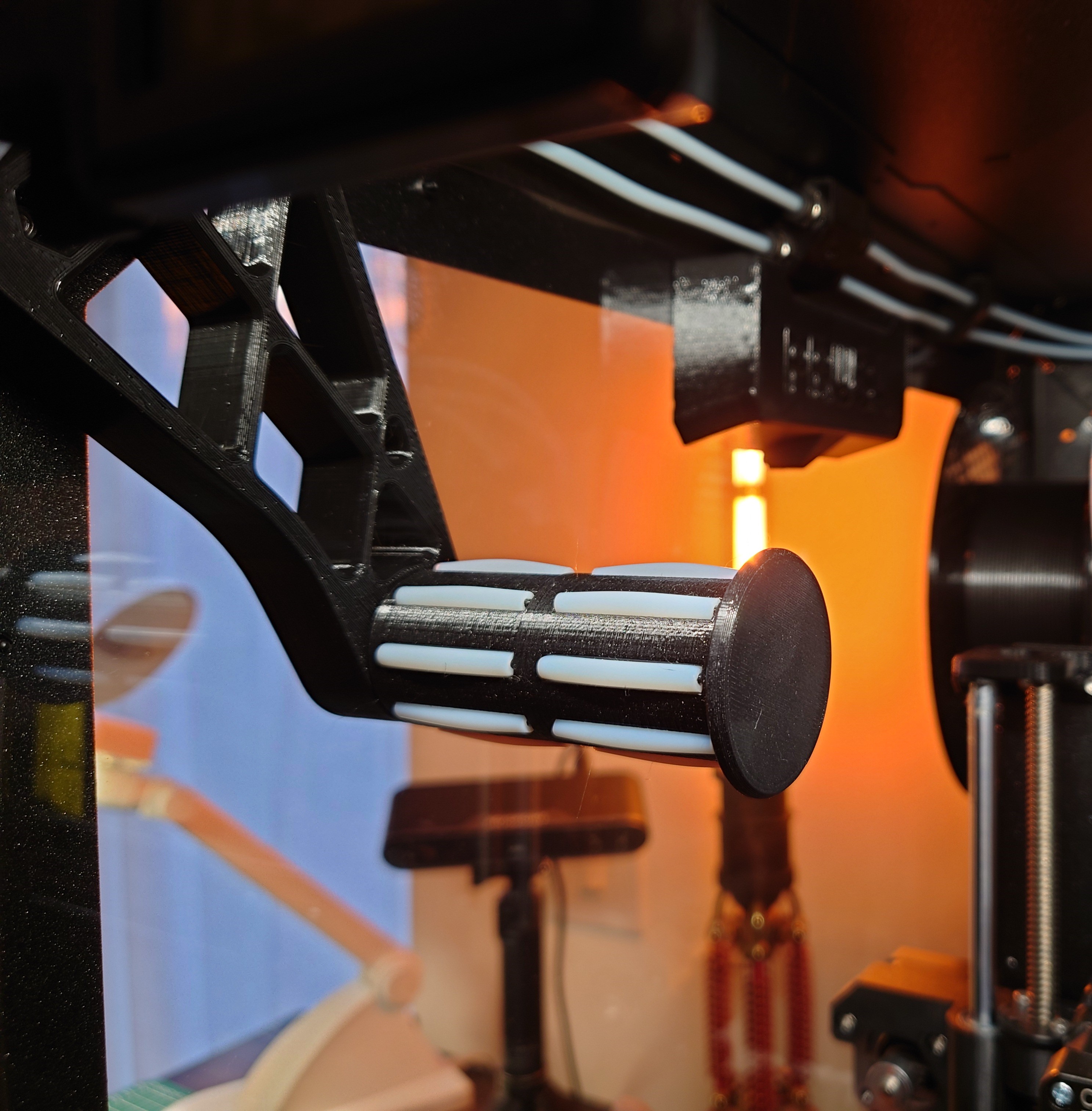 Spool holder PTFE Tube Sleeve by leighton.works | Download free STL ...
