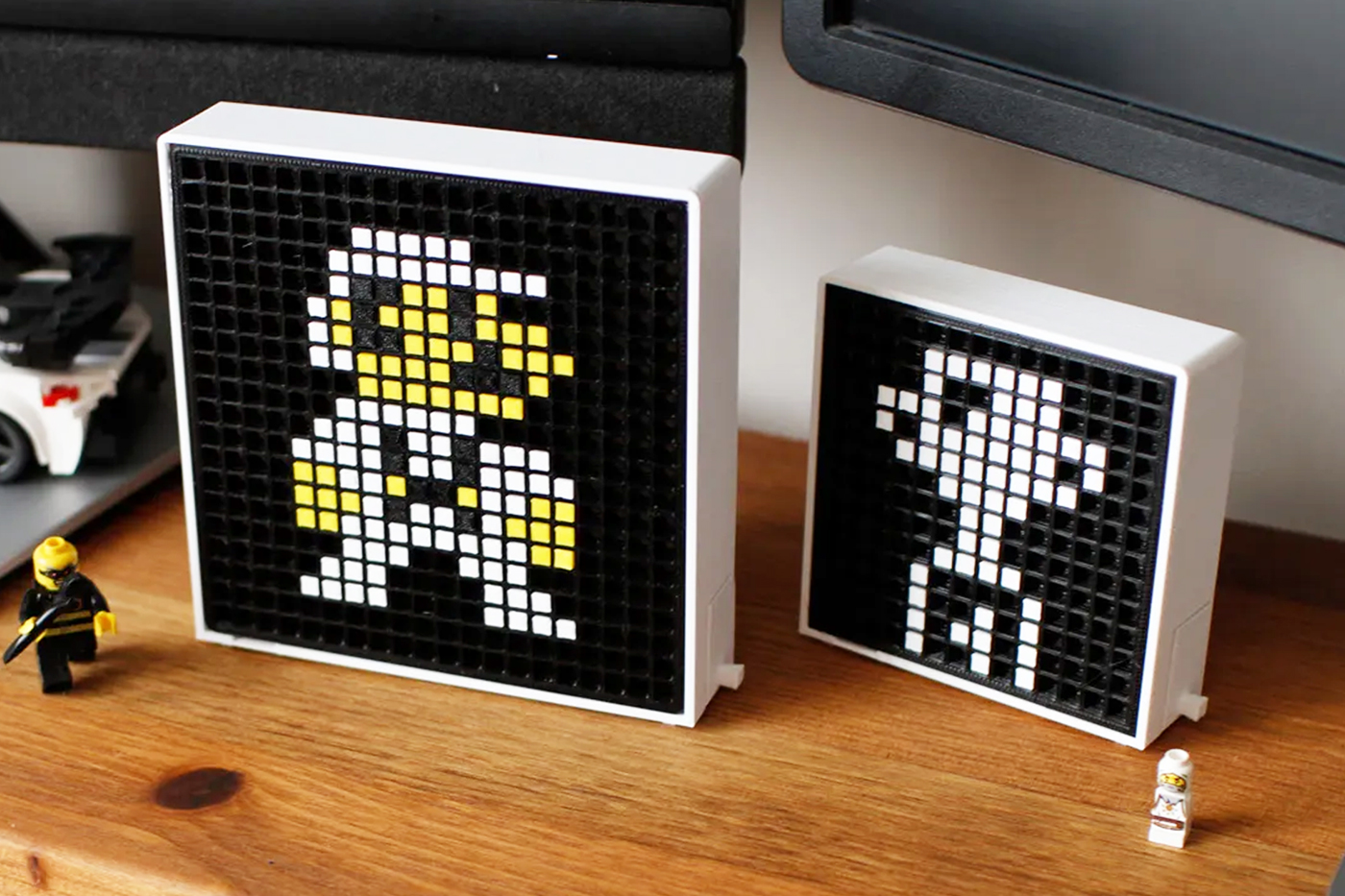 Customizable pixel box on desk v2.0 - different sizes by PrintedGuy ...