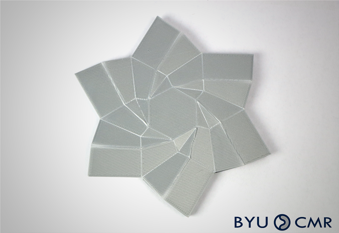 Folding Origami Flasher Hexagon with Living Hinges por BYU CMR ...