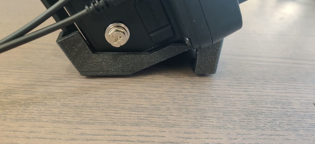 Icom IC-705 Desk Stand - snug fit by olebor | Download free STL model ...