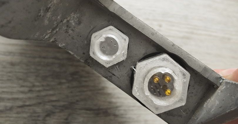 VESC Pint Footpad Connector by WizardPC | Download free STL model ...