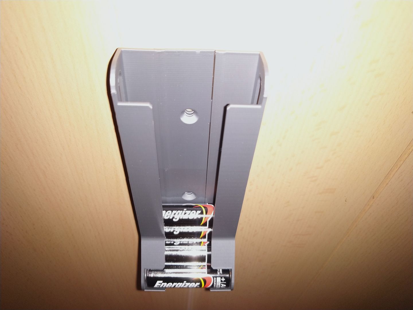 Battery dispenser par Make by L. | Téléchargez gratuitement un modèle ...