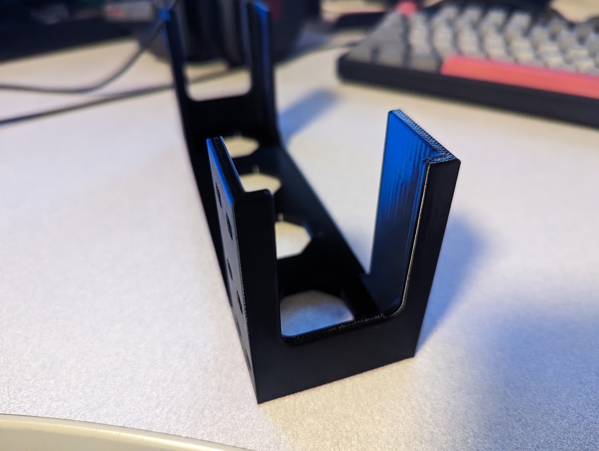 Power Brick Holder Magnetic by BenKenobi | Download free STL model ...