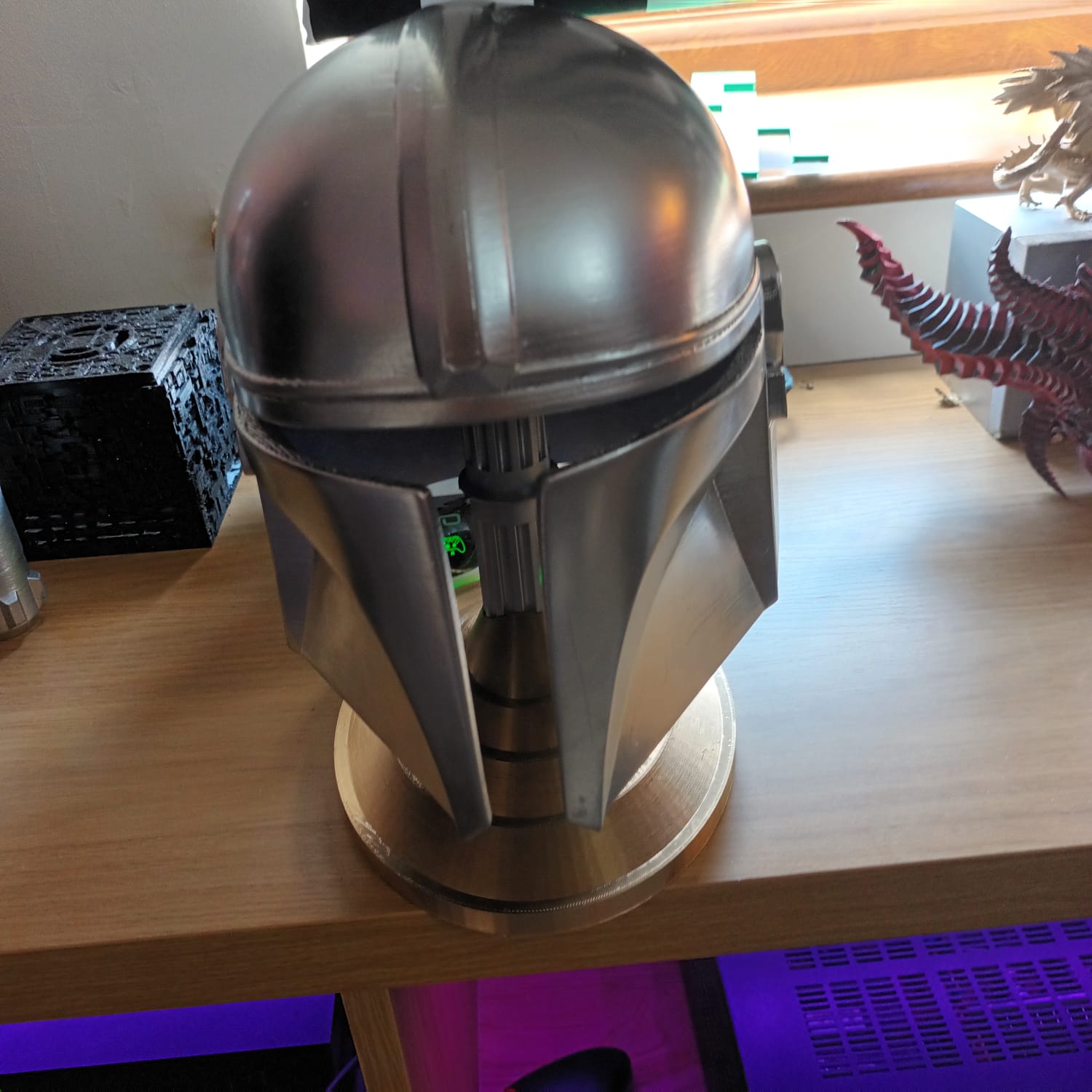 Parametric Helmet Stand (OpenSCAD) by Meganoodle | Download free STL ...
