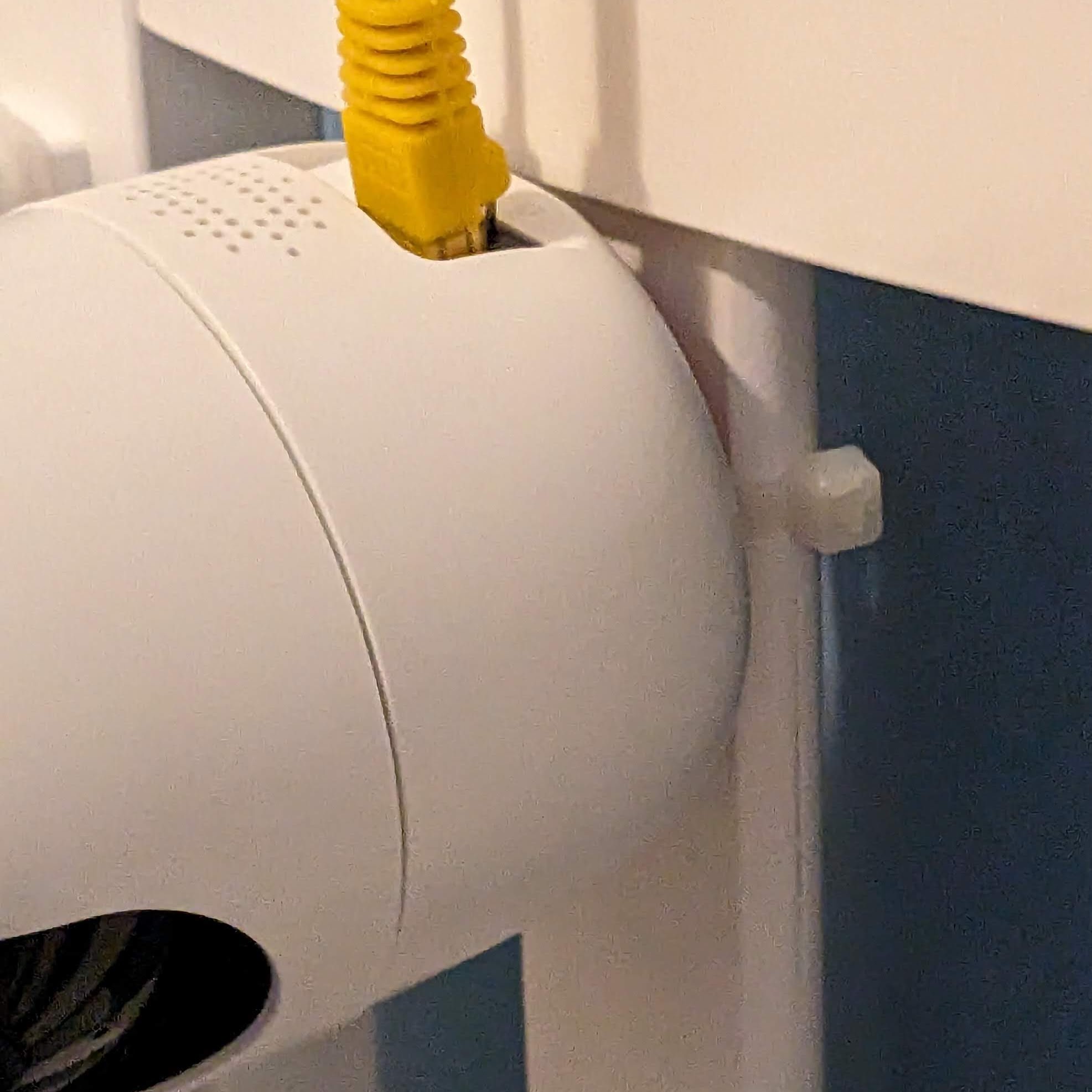 Amcrest ASH21 Zip Tie Mount by Kamil | Download free STL model ...