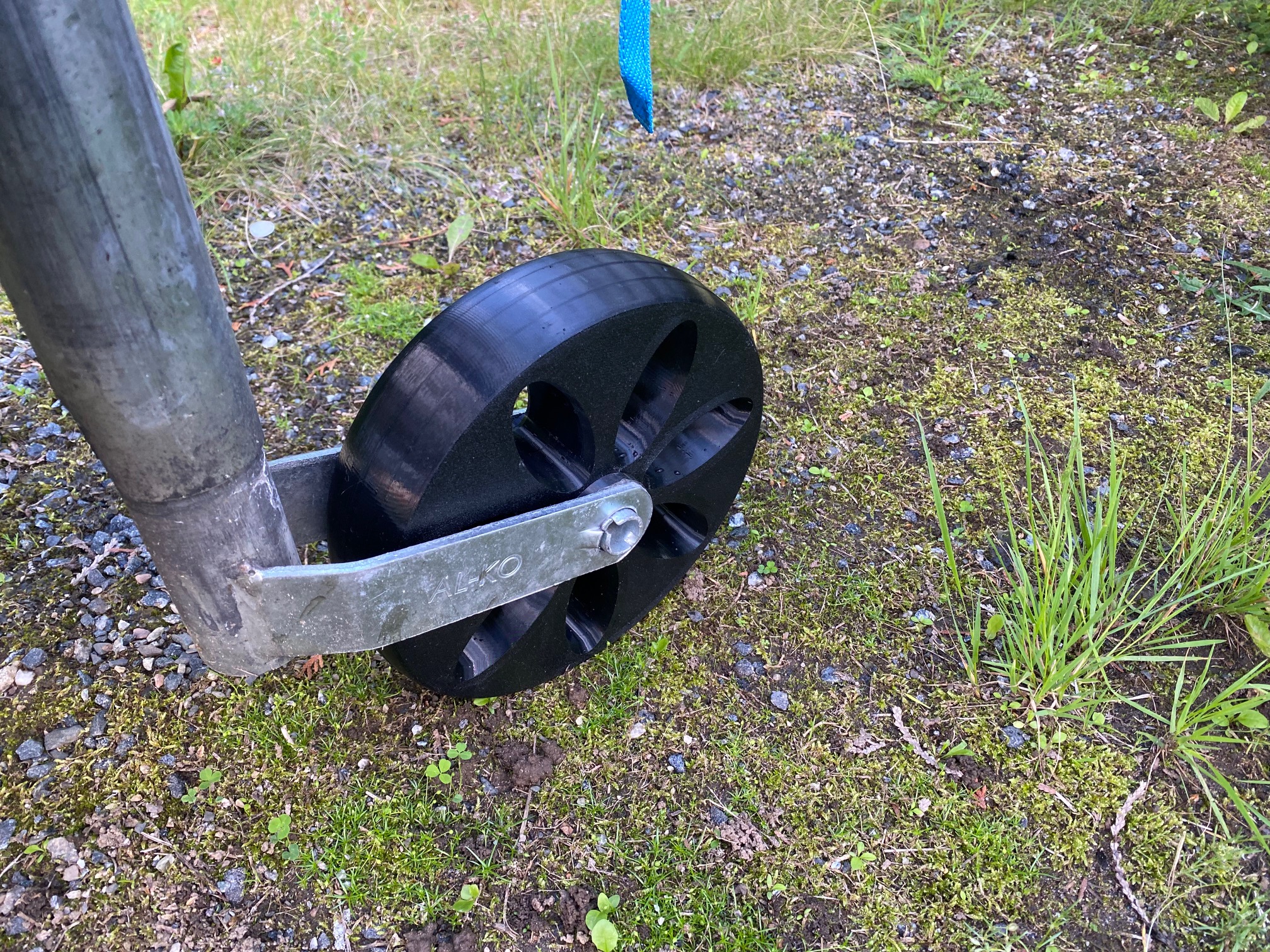 Trailer jack wheel replacement v2 by floano | Download free STL model ...
