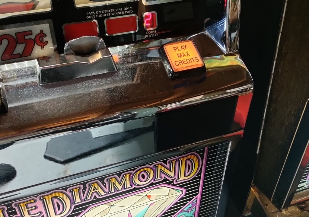 IGT Slot Machine Bill Cover by George-Corrigan | Download free STL ...