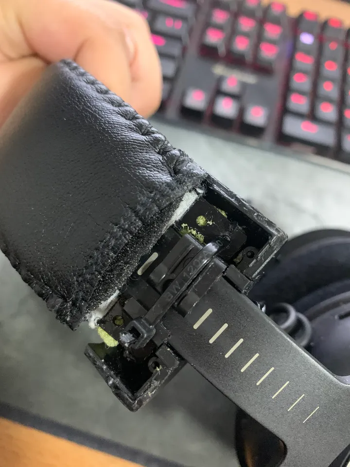 LogiTech g pro x Headset replacement caps by Yosef Awad | Download free ...