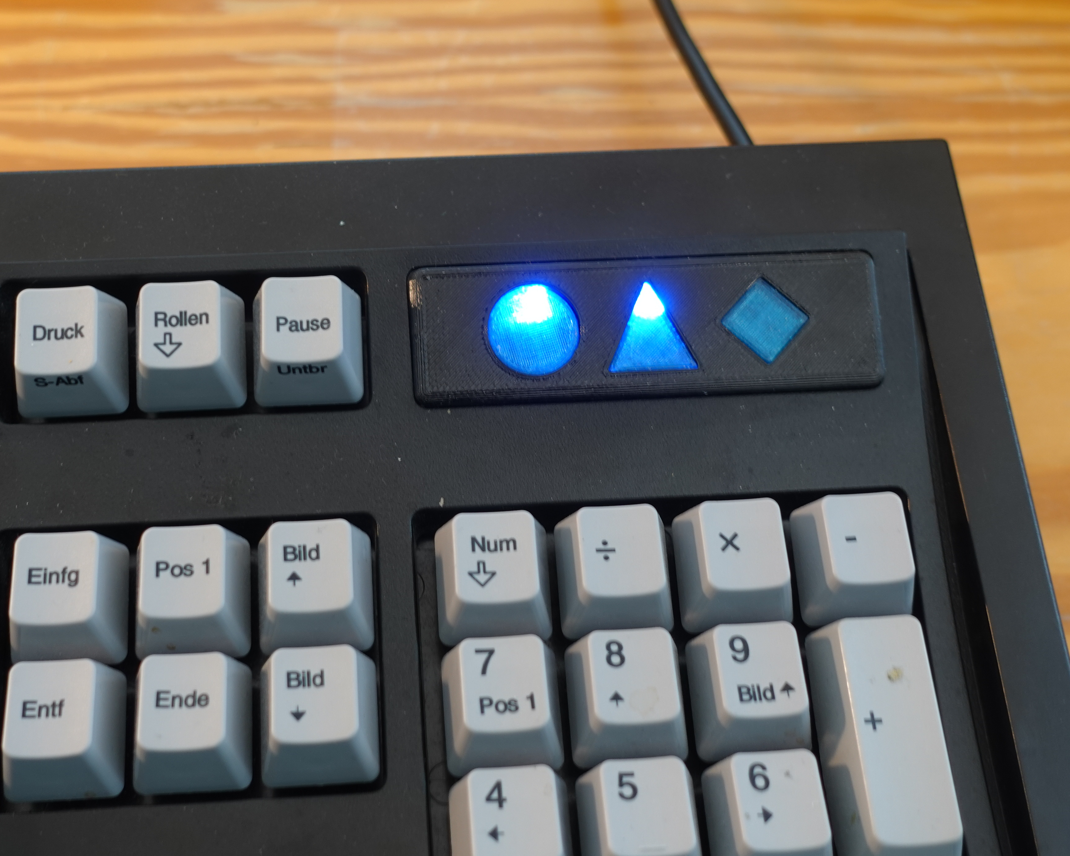Keyboard LED cover panel, 2 designs (FreeCAD) by NUeB | Download free ...