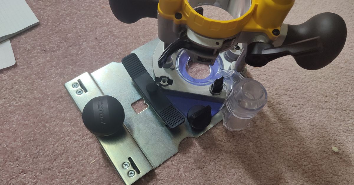 Dewalt Router DCW600 adapter plate for Festool LR32 by Jared Gudnason ...
