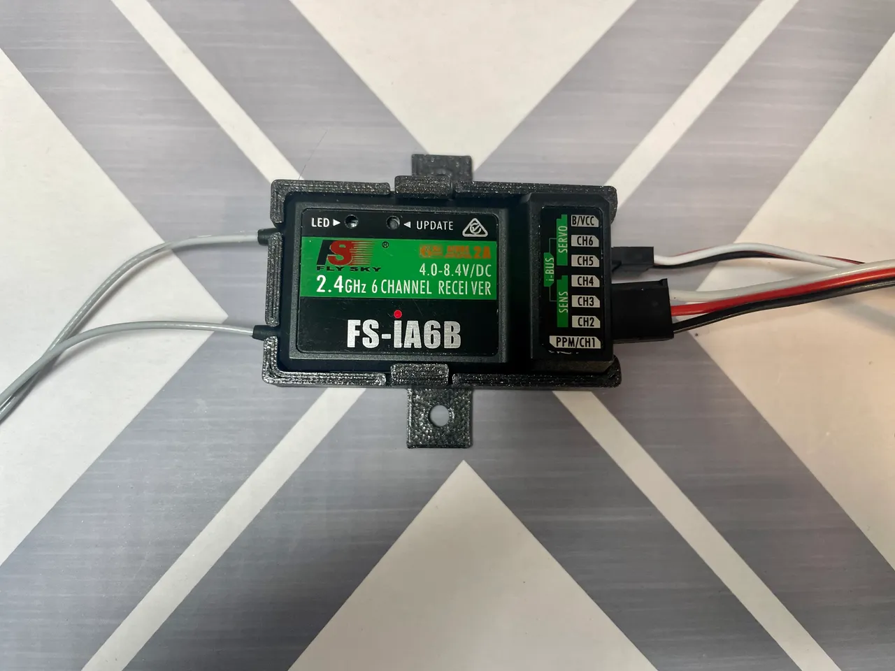 FlySky FS-iA6B Receiver Holder by Michael | Download free STL model | Printables.com